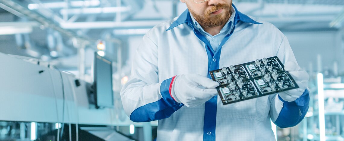 Ecommerce: Manufacturing & North America Case Studies - ScienceSoft